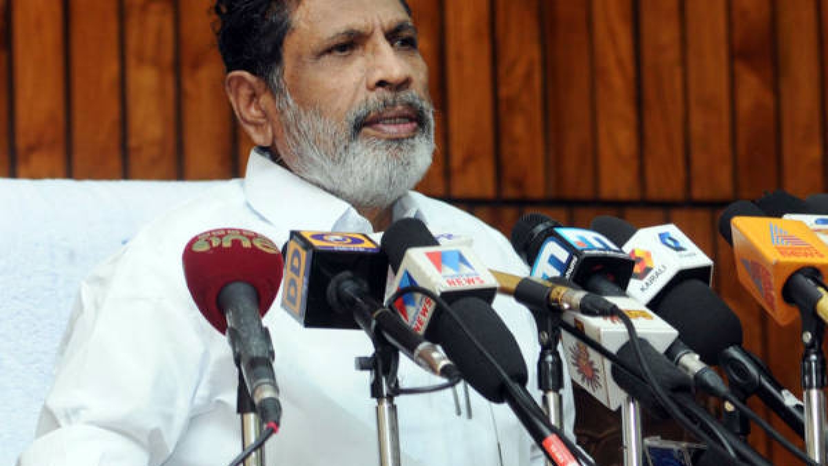 Congress High Command approves G Karthikeyan's resignation decision ...