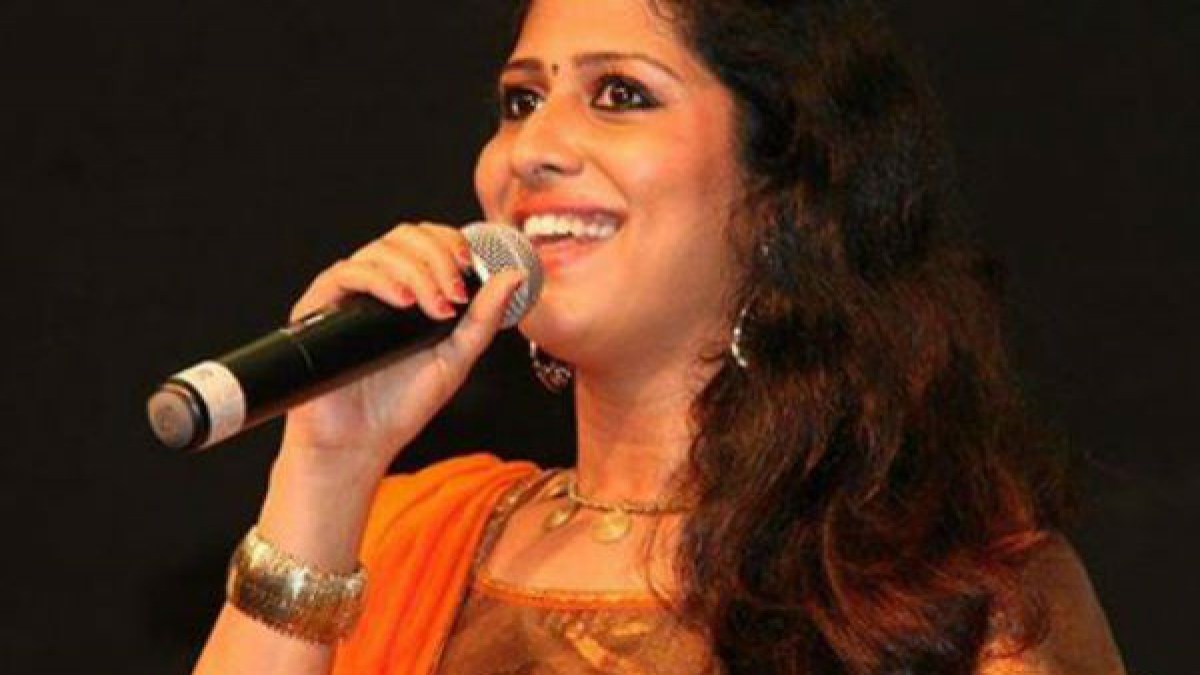 Fraud Case against singer Ranjini Jose - Malayalam Oneindia