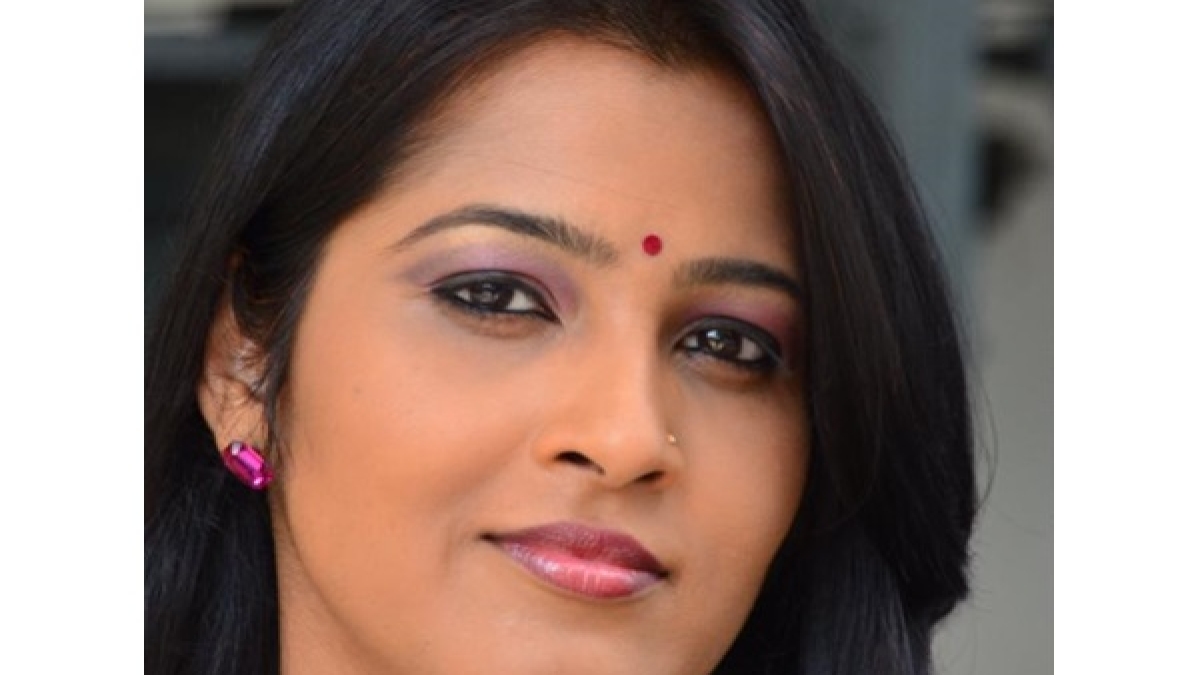 Smruthy Paruthikad's video on woemn freedom: How Male chauvinists ...