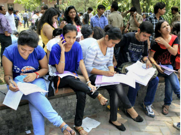 Dress code for liberal Madras Christian College leaves students fuming ...