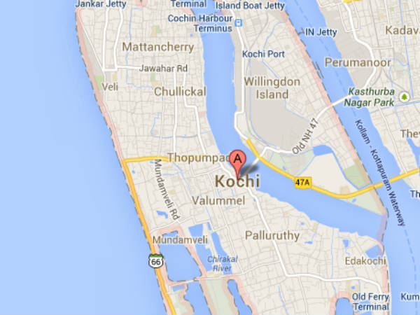 Pipes worth over Rs 2cr gutted in Edakochi | തീപിടിത്തത്തില് ...