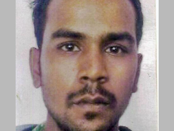 Delhi gang-rape case rapist Mukesh Singh blames victim Nirbhaya for ...
