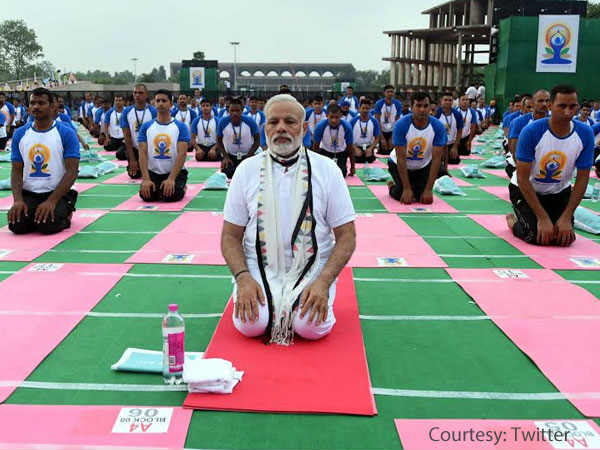 Inter National Yoga day celebration PM Narendra Modi - Malayalam Oneindia