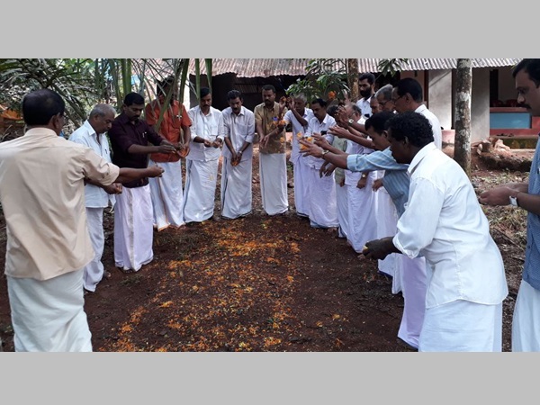 appukutty adiyodi Commemoration - Malayalam Oneindia