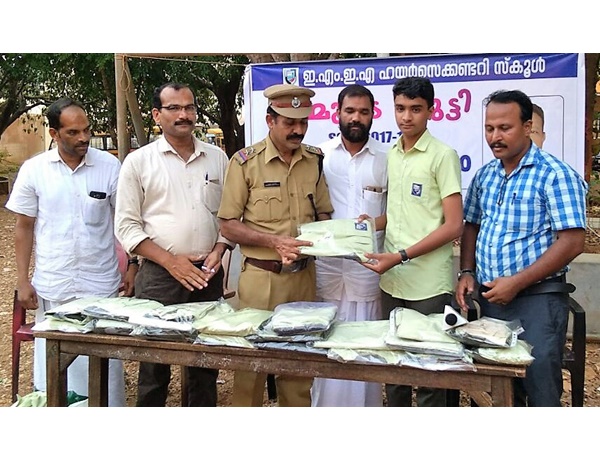 school students gifted their uniform to poor as their final day in ...