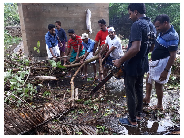 Poonoor river cleanliness works started - Malayalam Oneindia