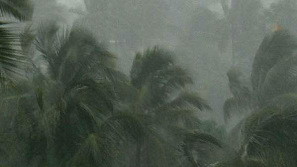 Kerala Rain; Wind Prediction in Coastal Area - Malayalam Oneindia