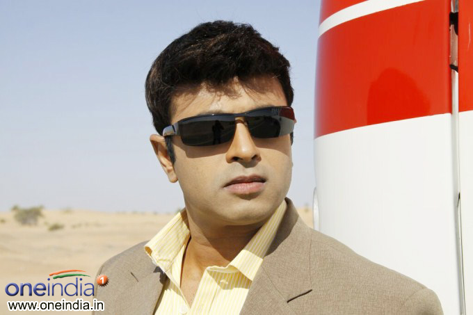 Actor Riyaz Khan allegedly attacked by strangers in Chennai - Malayalam ...