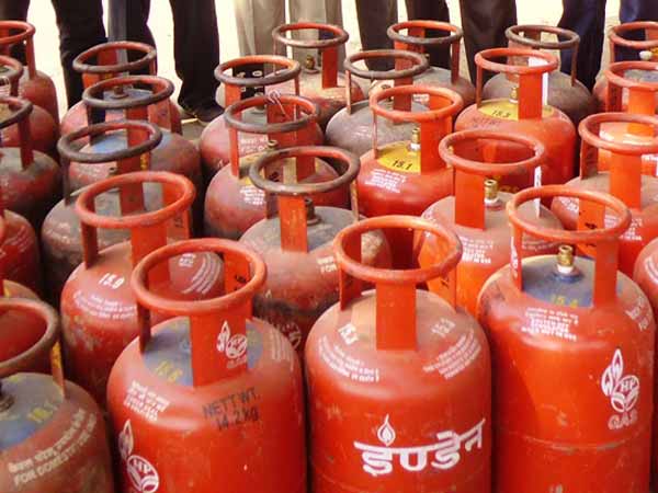 Cooking gas price increases after an interval in India - Malayalam Oneindia