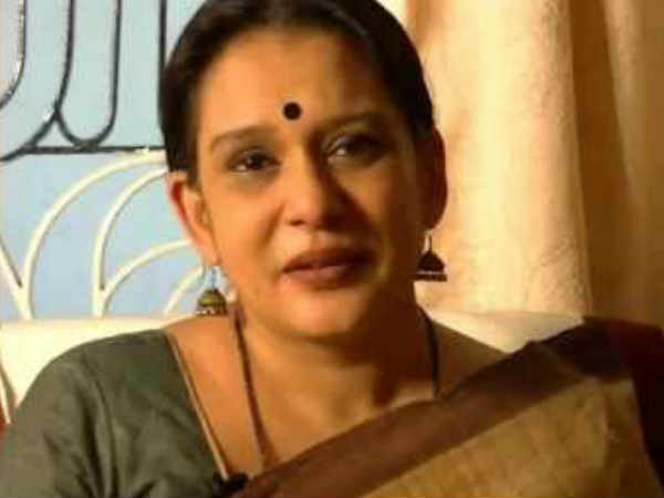 Actress Maala Parvathi Reveals a Tamil actor behaved badly to her ...