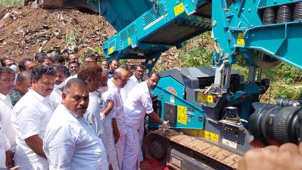 Chelora trenching ground waste is removing after long years - Malayalam ...