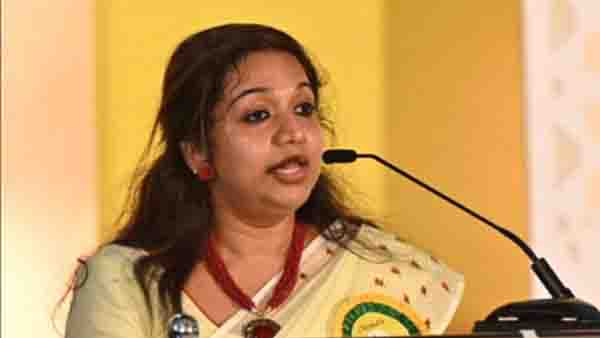 Here is what Oommen Chandy's daughter Dr Maria Oommen said about solar ...