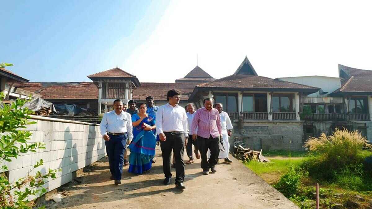 Alappuzha District Collector VR Krishnateja said that the demolition of ...