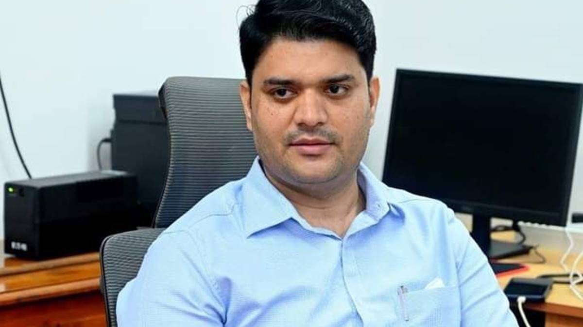 Thiruvananthapuram: Jaffer Malik IAS reveals how he lost weight in 2 weeks goes viral ...