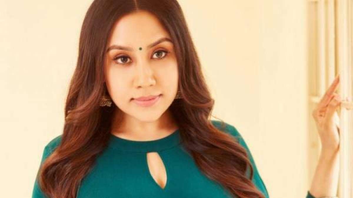 Actor Sathyaraj Confirms Daughter Divya Sathyaraj Entry to Tamil Nadu ...