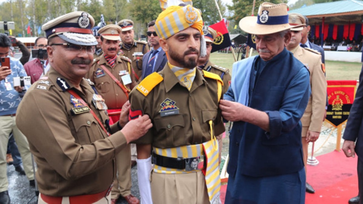 512 personnel become part of Jammu and Kashmir Police;passing out ...