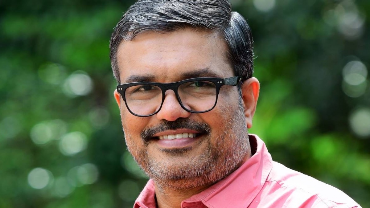 Minister MB Rajesh Helps A Family After Noticing A Comment Requested for Help - Malayalam Oneindia