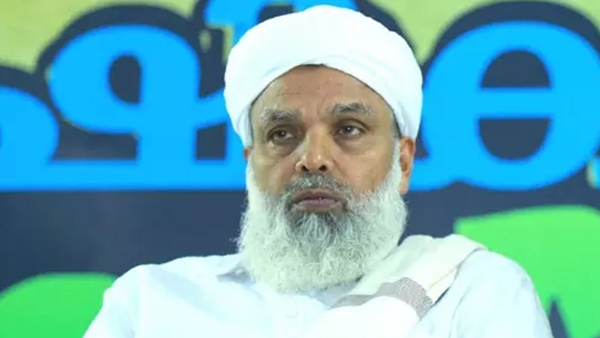 Police filed a case against umar faizy mukkam: VP Suhra says it is a victory for Muslim women ...